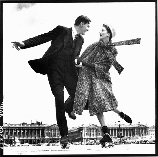 Richard Avedon | Suzy Parker and Robin Tattersall, Place de la Concorde ...