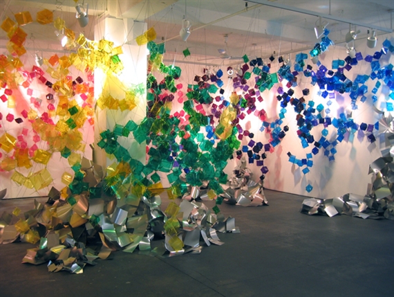 Lisa Hoke | 13 Artworks at Auction | MutualArt