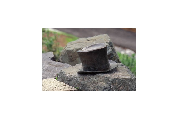 Christopher Frost | 1 Artworks at Auction | MutualArt