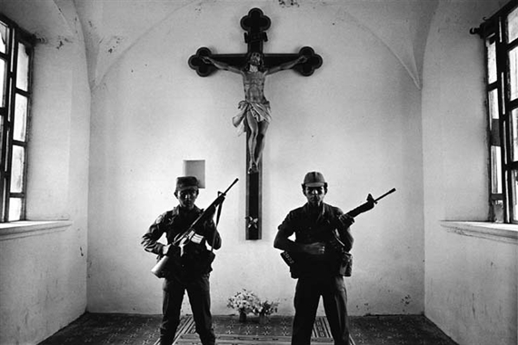 Larry Towell | Biography