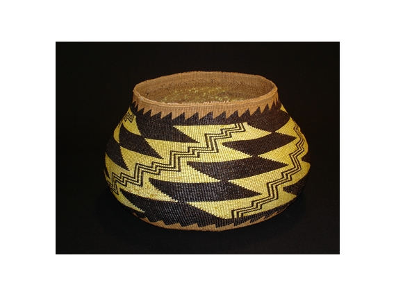 Elizabeth Hickox | 4 Artworks at Auction | MutualArt