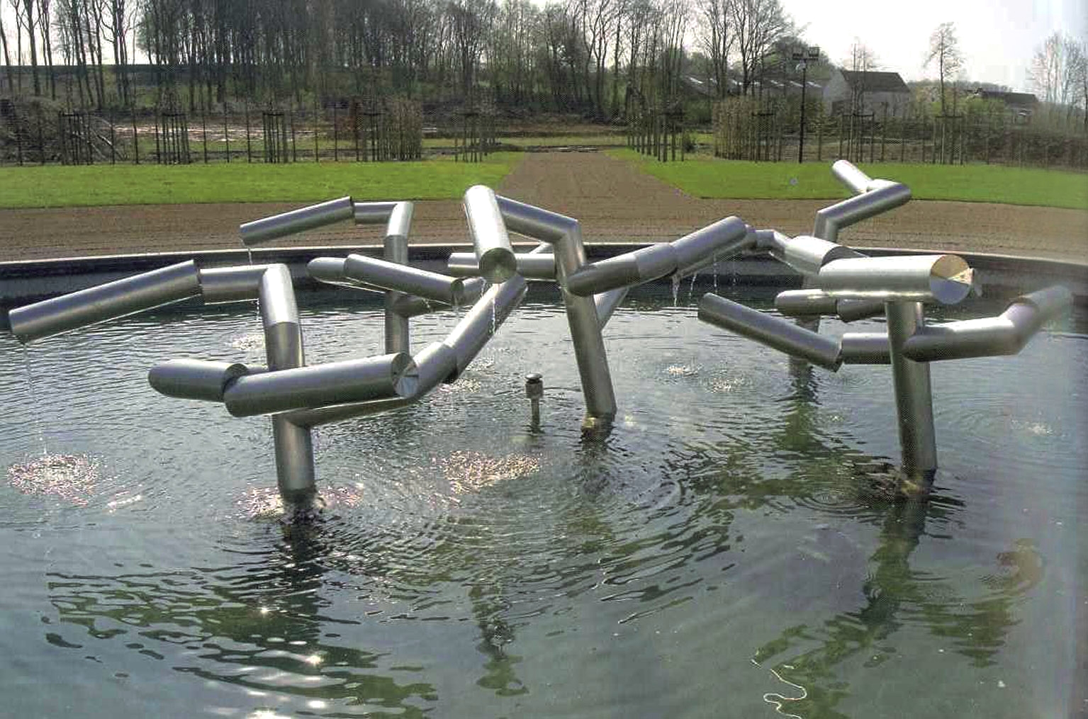 Pol Bury | Sculpture - Fountain: FONTAINE 5 PIEDS, 15 CYLINDRES (2001 ...