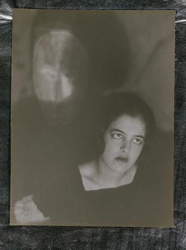 Man Ray | PORTRAIT DE SIMONE BRETON | MutualArt