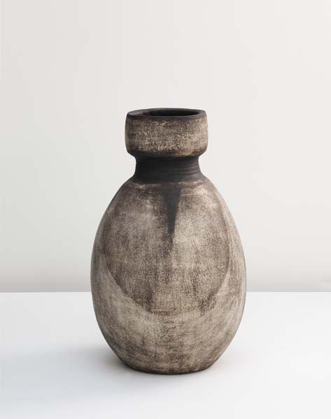 Hans Coper | Monumental early vase with inlaid designs (1956) | MutualArt