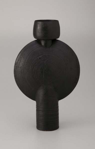 Hans Coper | Rare composite pot (1967) | MutualArt
