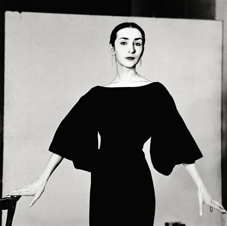Walter Vogel | PINA BAUSCH, PHOTOSTUDIO OF THE FOLKWANG-SCHOOL (1966 ...