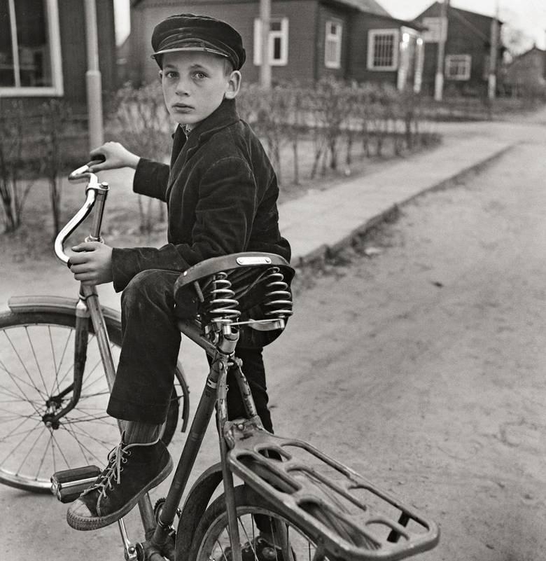 Antanas Sutkus | LITHUANIAN VILLAGE MOTIVE (1965) | MutualArt
