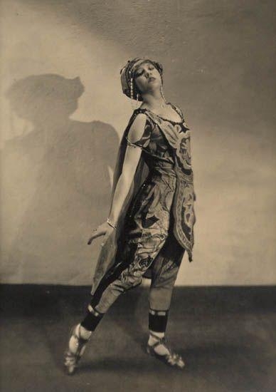 Edward Steichen | Maria Gambarelli (Circa 1915) | MutualArt