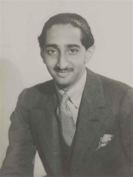 Man Ray | Portrait du Maharadjah d'Indore Yashwant Rao II Holkar ...