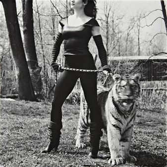 Robert Mapplethorpe | Lisa Lyon (1982) | MutualArt