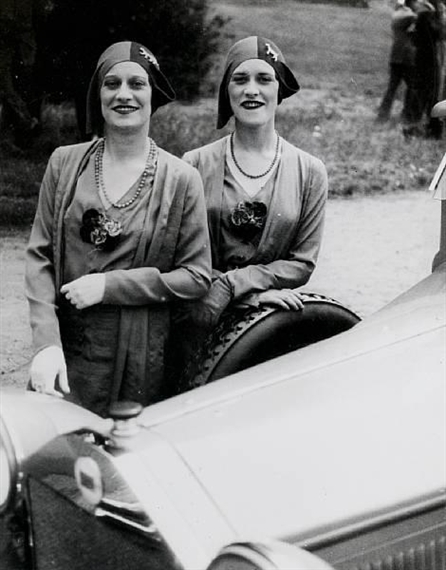 Jacques-Henri Lartigue | The Famous Rowe Twins of The Casino de Paris ...