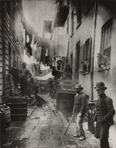 Alexander Alland | Bandit's Roost, 591/2 Mulberry Street (Circa 1888 ...