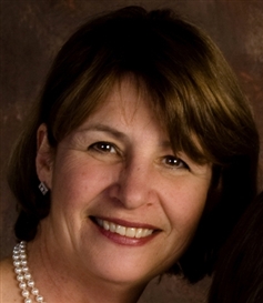 Suzanne Clark | Artist Overview | MutualArt