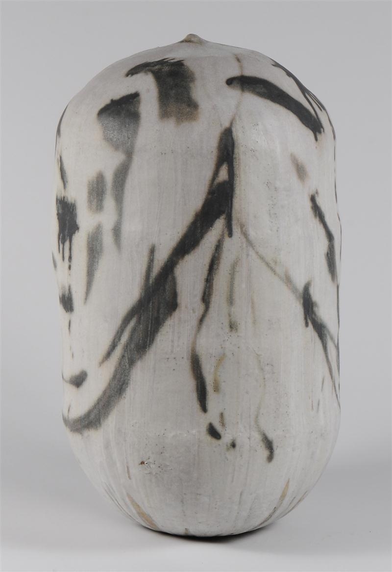 Toshiko Takaezu | Plate (1989) | MutualArt