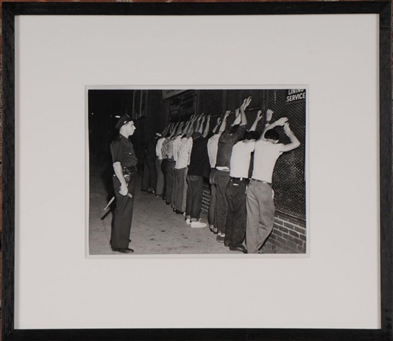 Leon Hoffman | 1 Artworks at Auction | MutualArt