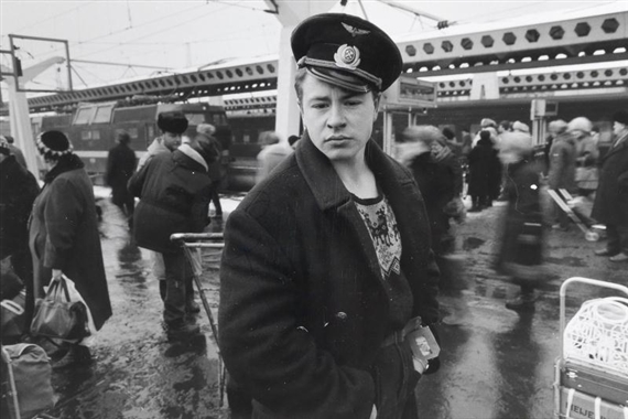 David C. Turnley | 10 Artworks at Auction | MutualArt