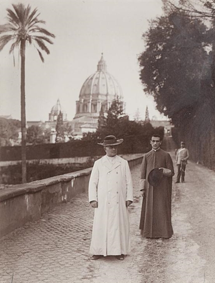 G. Felici | Papa Pio XI° con Monsignor Carlo Confalonieri (Circa 1920 ...