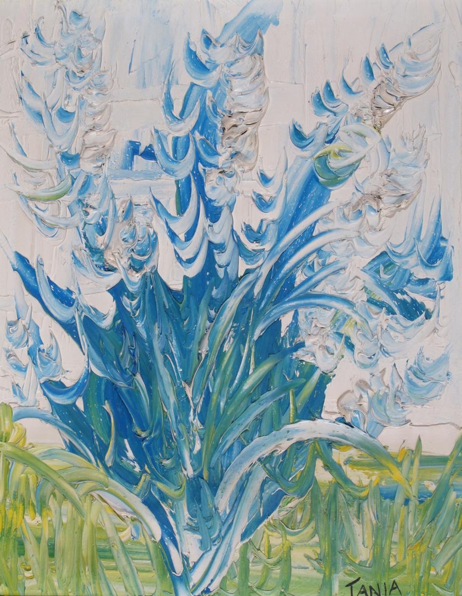 Tania Gordon | Still life of blue and white flowers | MutualArt