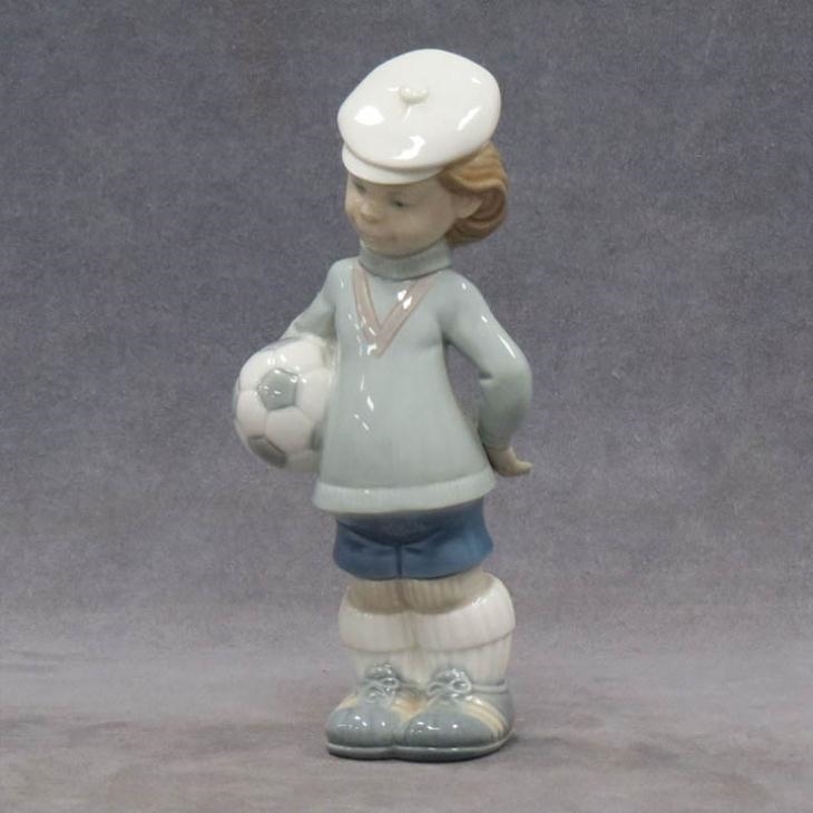 Lladró S.A | Soccer Player Puppet | MutualArt