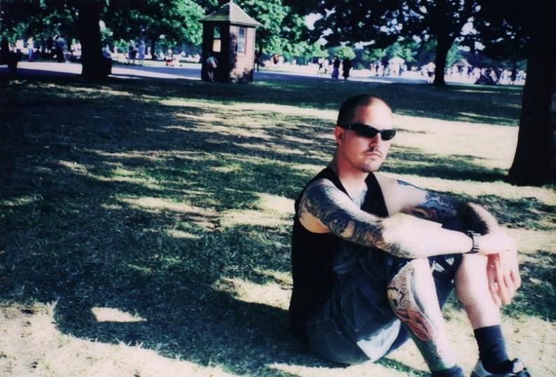 Henry Bond | Untitled. (1998) | MutualArt