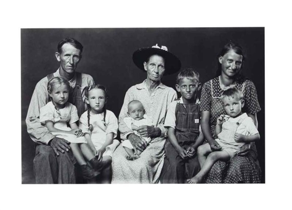 Mike Disfarmer | The Gage Family (1940 - 1945) | MutualArt