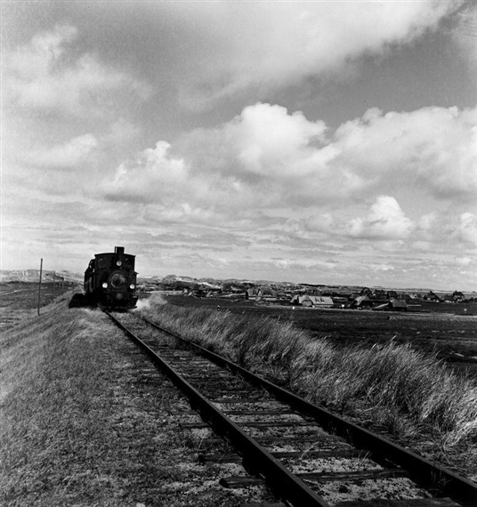 Bleicke Bleicken | ISLAND RAILWAY, KAMPEN | MutualArt