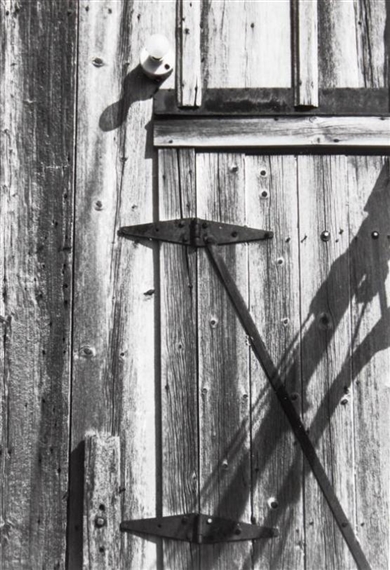 Suzanne Rose | 2 Artworks | MutualArt