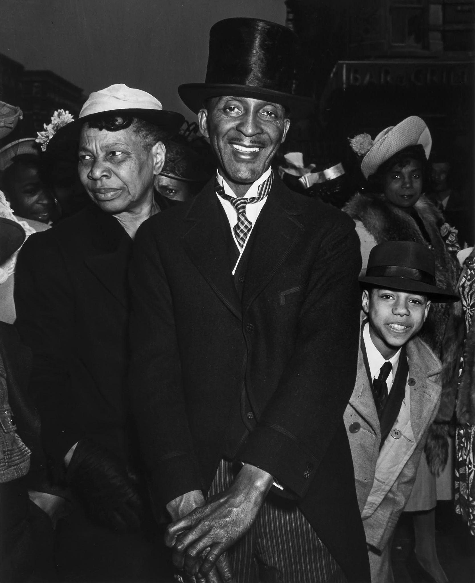 Weegee | Easter Sunday, Harlem | MutualArt