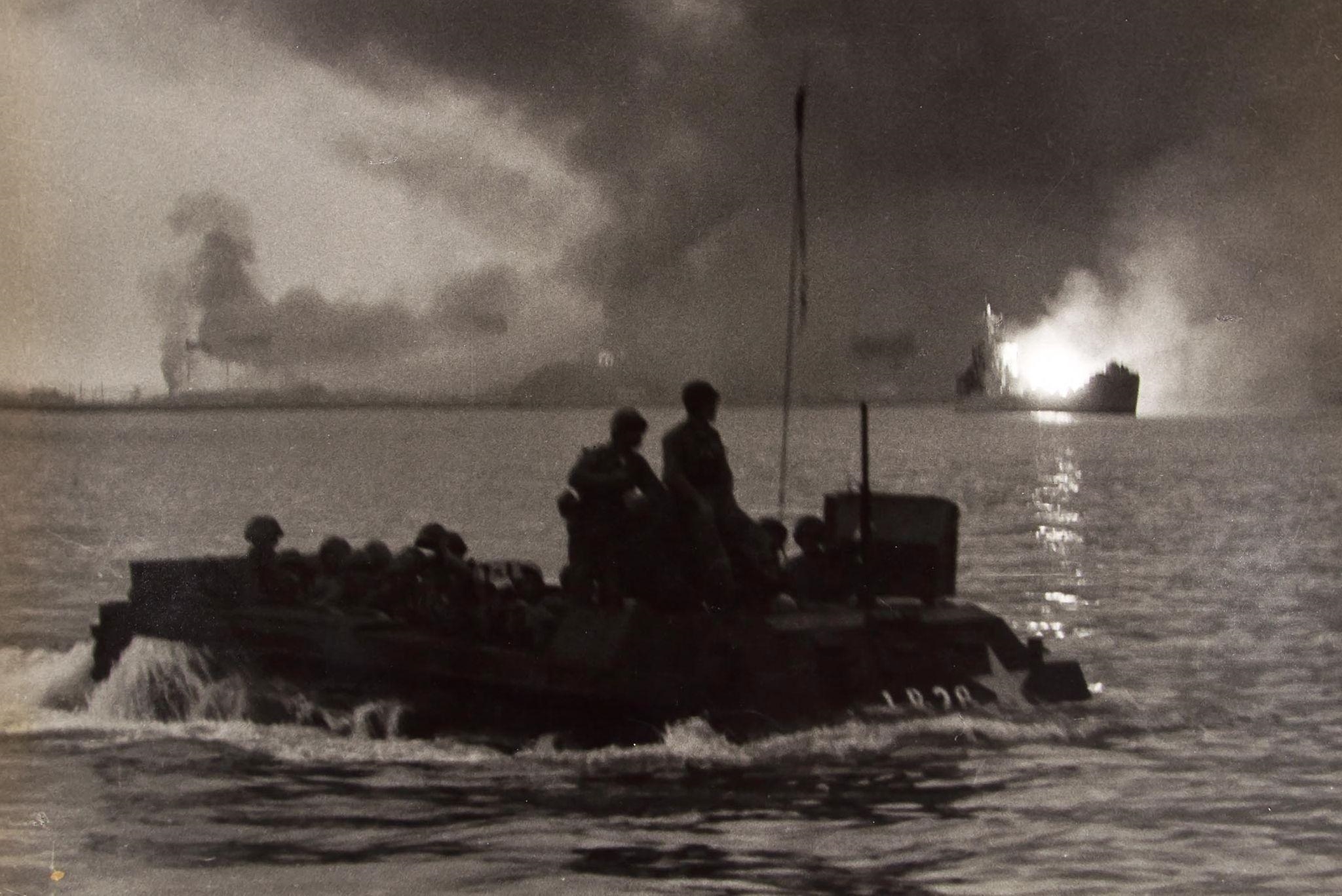 Bert Hardy | US Marines, Battle of Incheon, South Korea (1950) | MutualArt