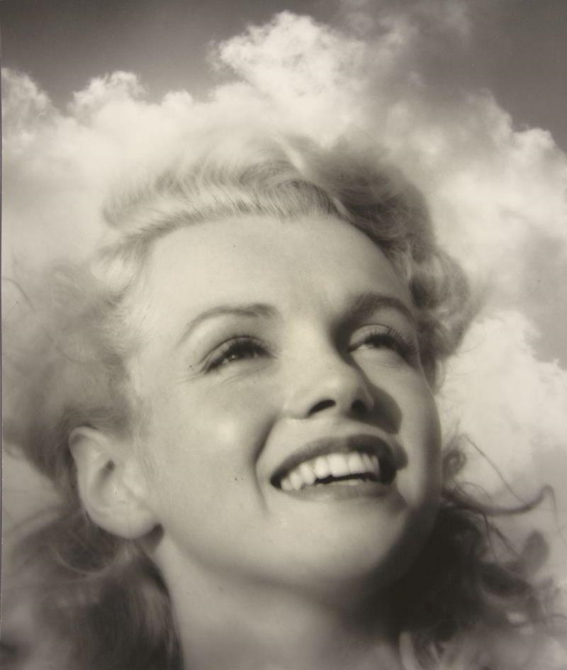 Andre de Dienes | Marilyn Monroe, Tobey Beach, 1949 (1985) | MutualArt