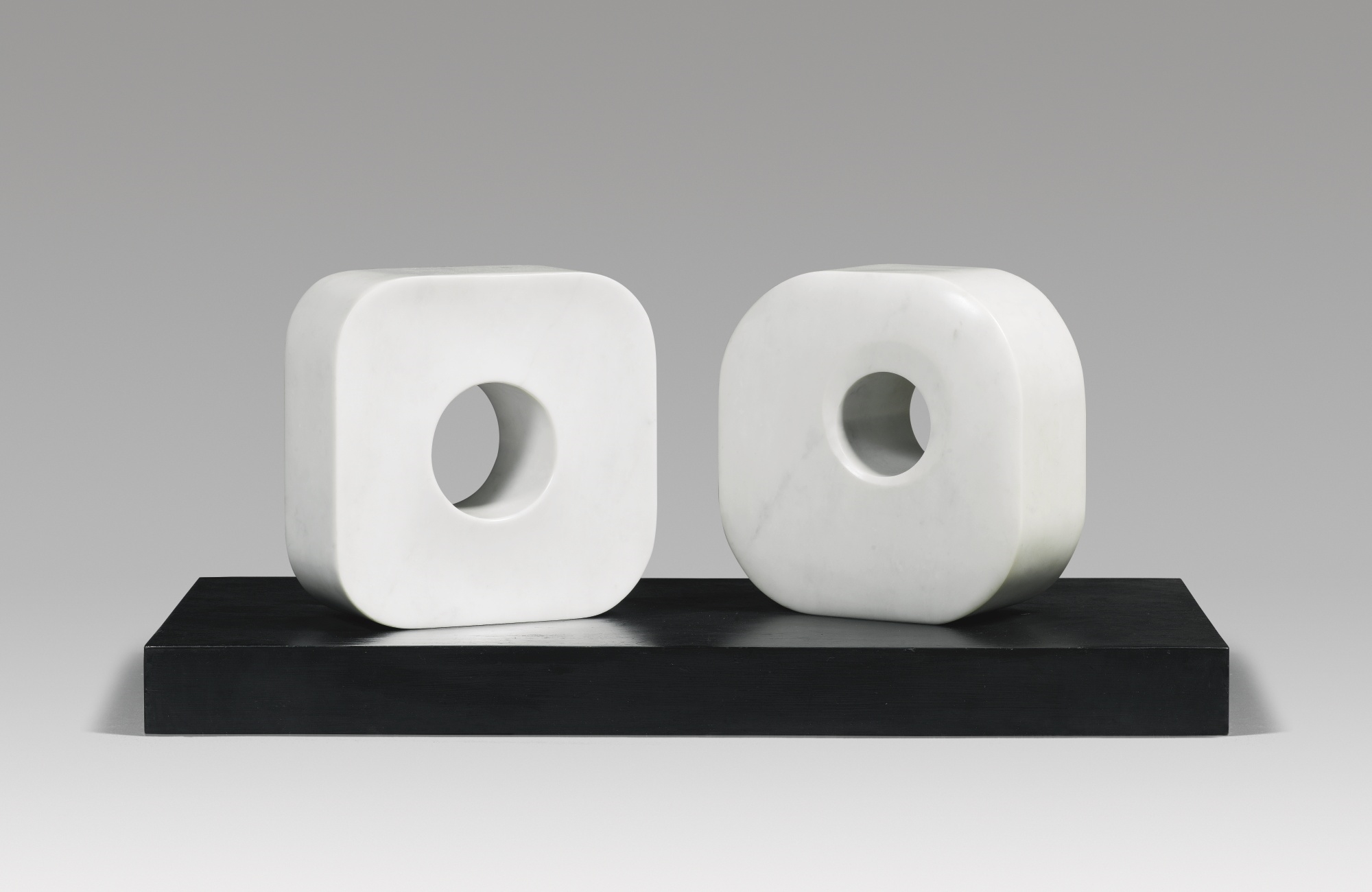 Barbara Hepworth | SOLITARY FORM (1971) | MutualArt