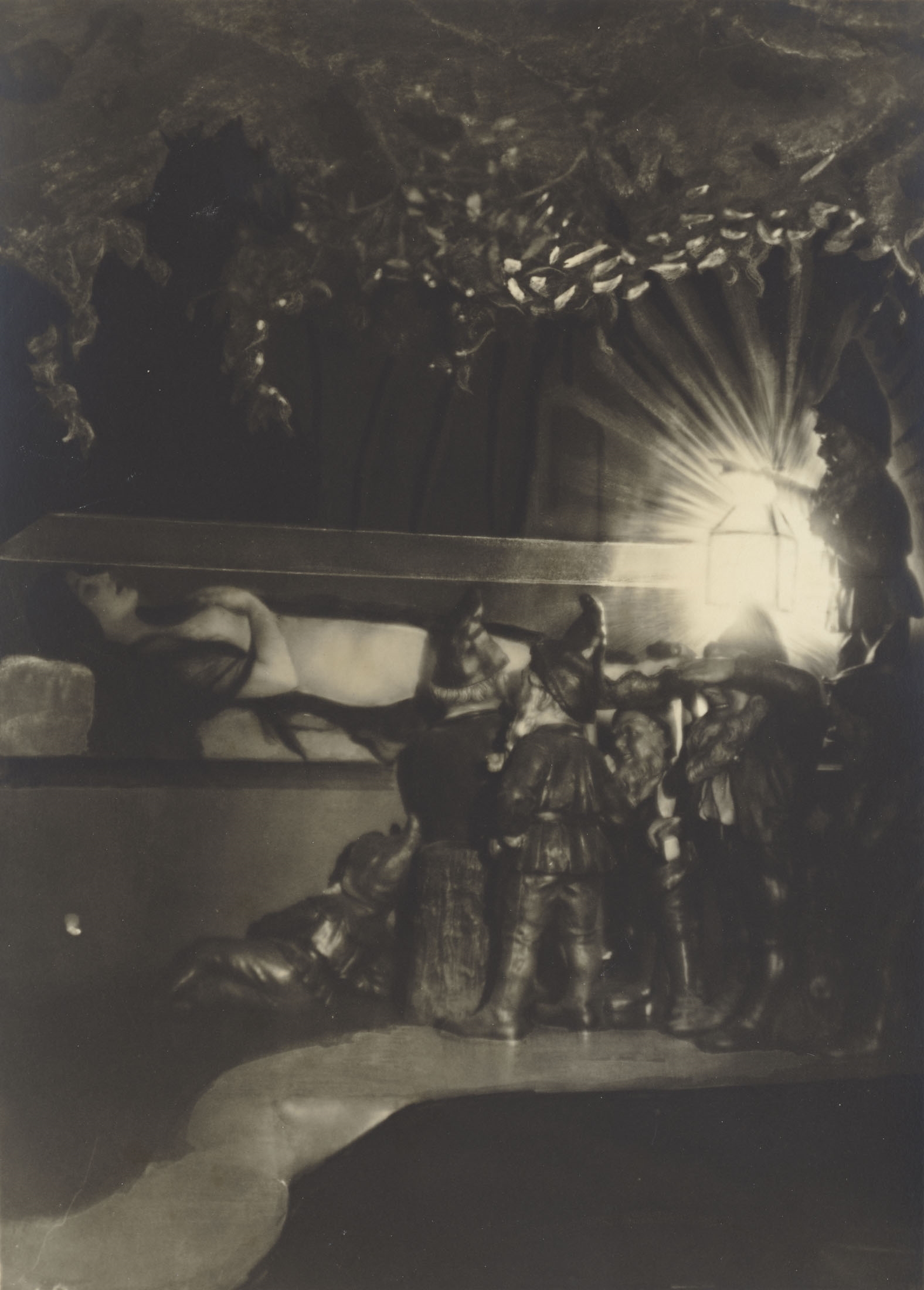 Studio Manassé | Snow White (Circa 1927) | MutualArt