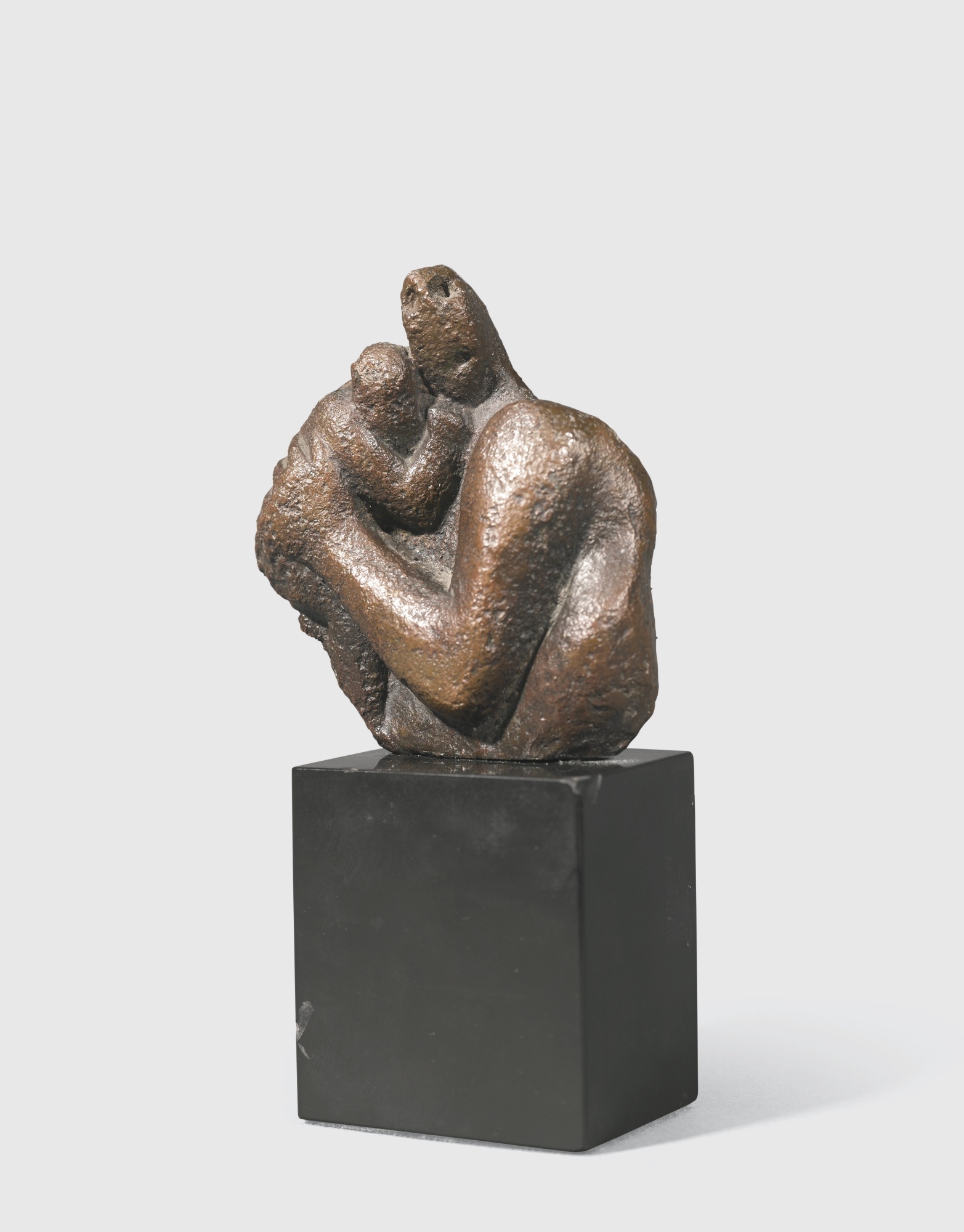 Henry Moore | MOTHER AND CHILD | MutualArt