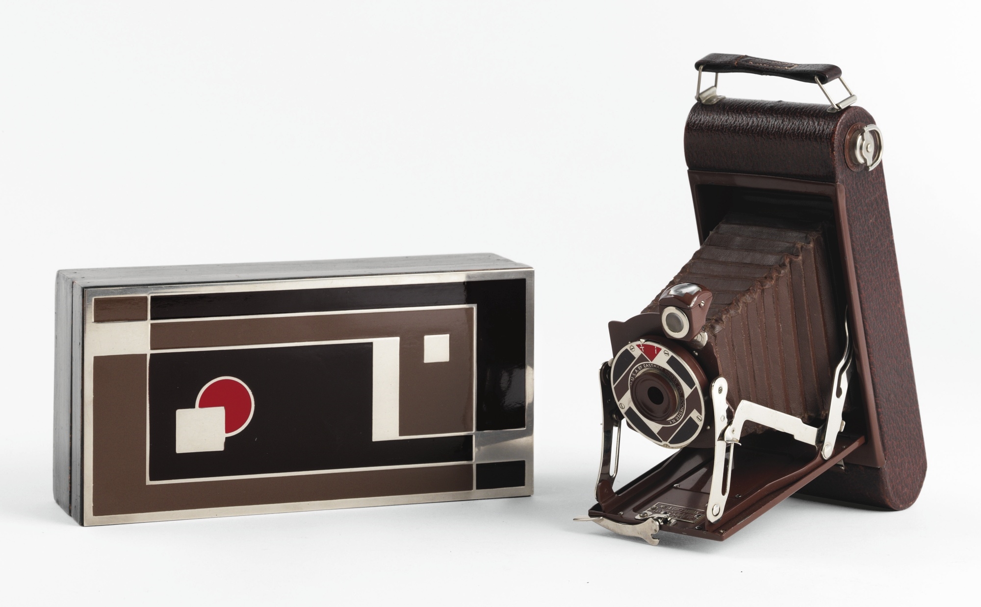 Walter Dorwin Teague | GIFT CAMERA, NO. 1A | MutualArt