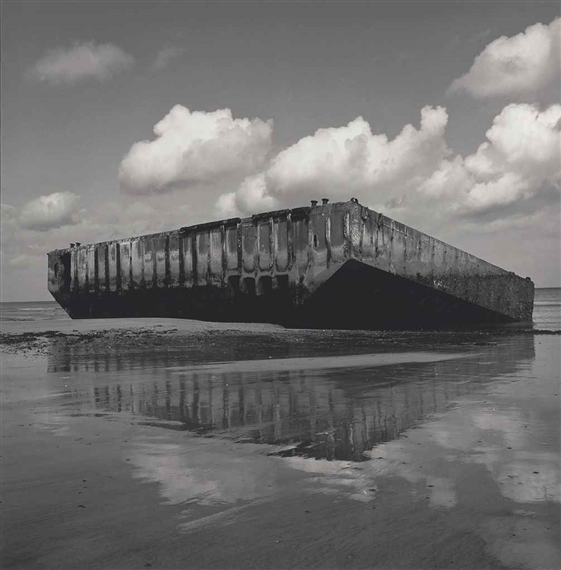 Artworks of Lynn Davis (American, 1944)