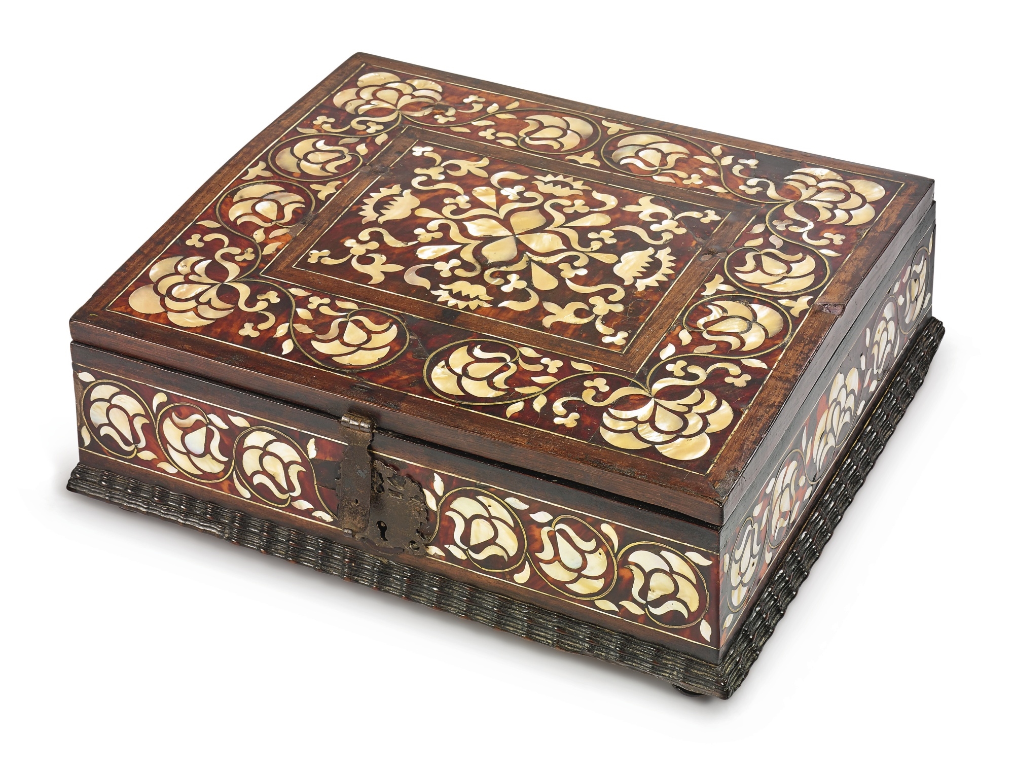 Mexican School, 18th Century | CAJA DE CAREY Y NÁCAR | MutualArt