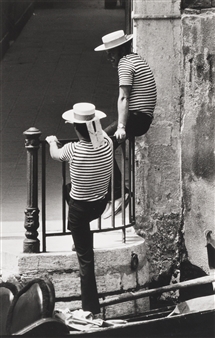Gianni Berengo Gardin | Gondolieri (Circa 1960) | MutualArt