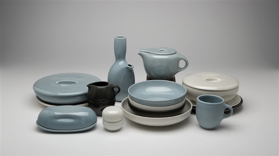Russel Wright | Casual China dinnerware (1946 - 1951) | MutualArt
