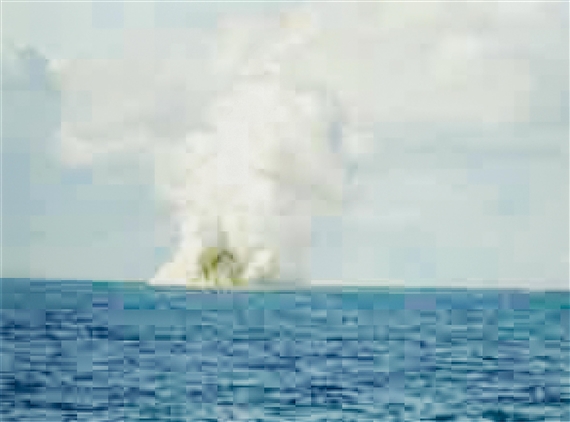 Thomas Ruff | Jpeg VS01 (2004) | MutualArt