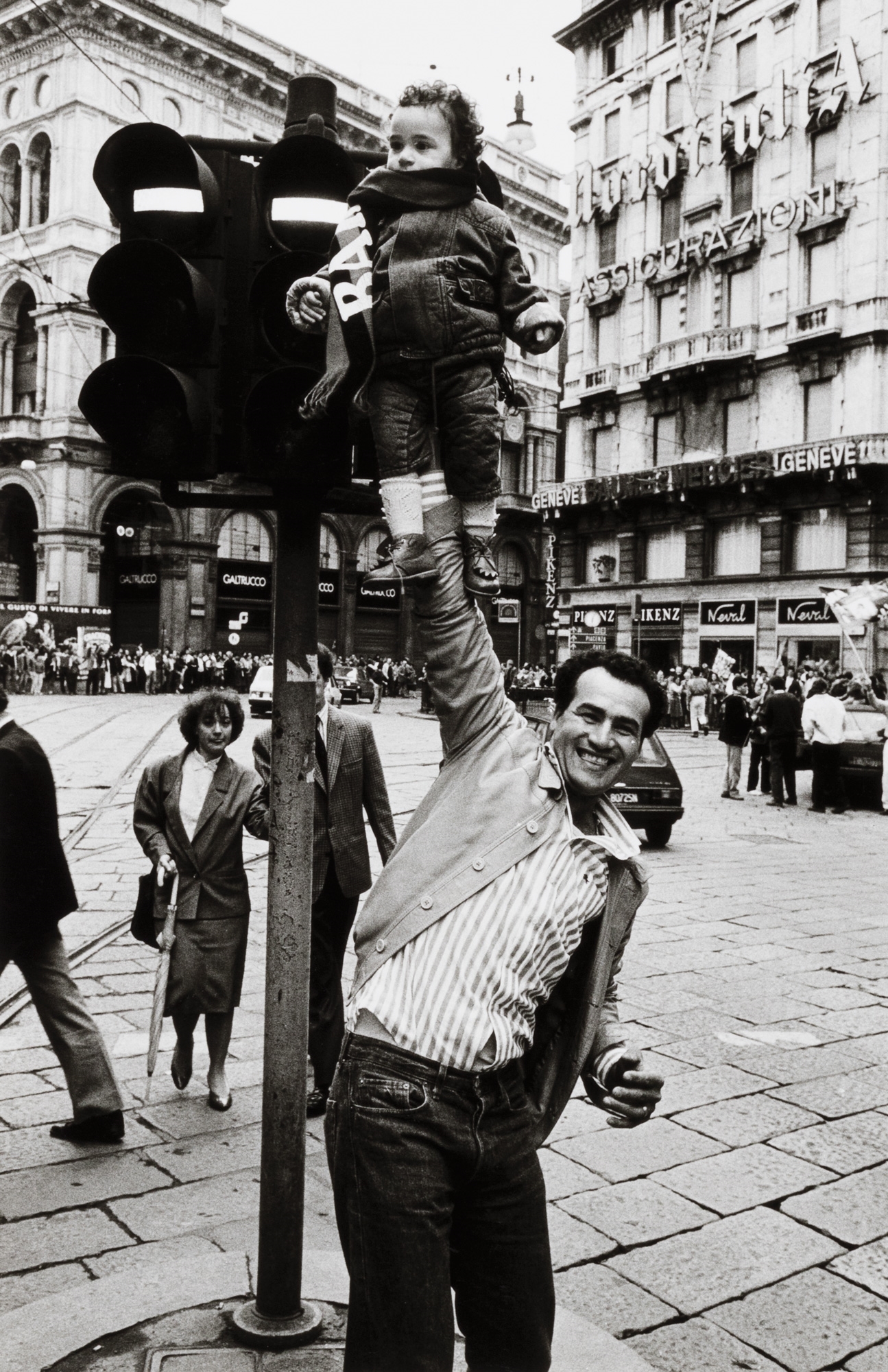 John Vink | Milano (1989) | MutualArt