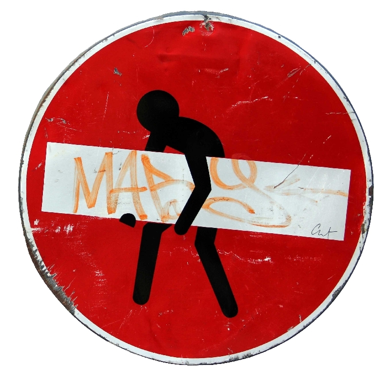 Clet Abraham | Triangle (unique) (2013) | MutualArt