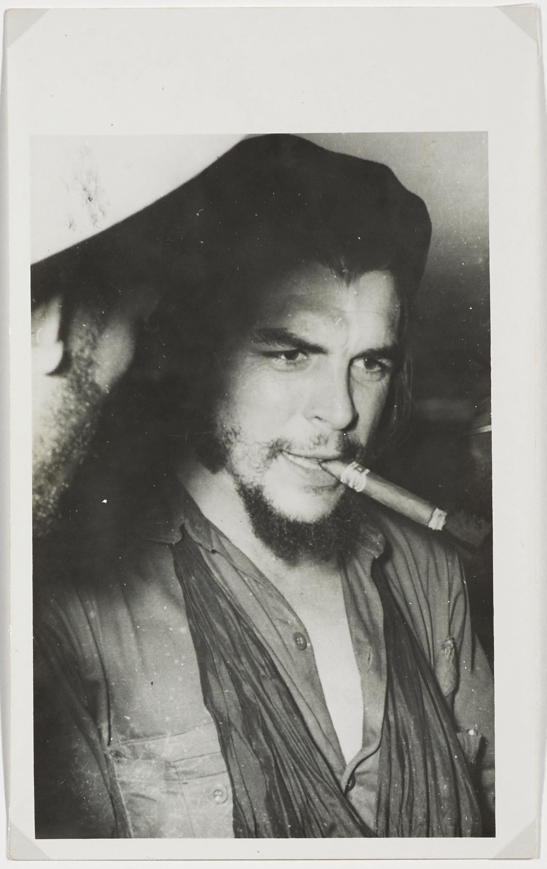 Alberto Korda | Che Guevara smoking a cigar | MutualArt