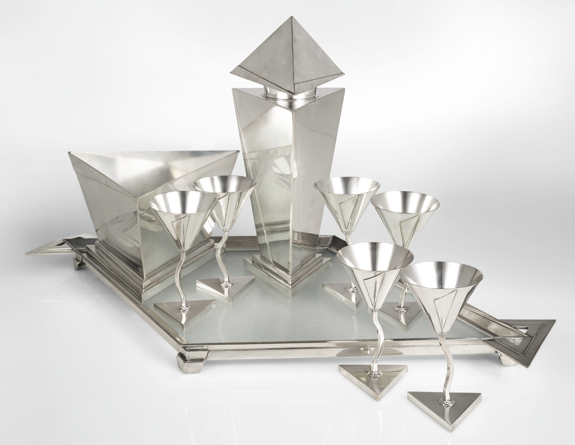 Elsa Tennhardt | COCKTAIL SET | MutualArt