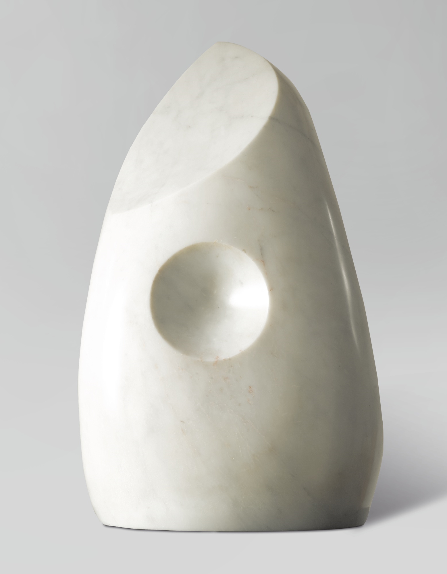 Barbara Hepworth | SOLITARY FORM (1971) | MutualArt