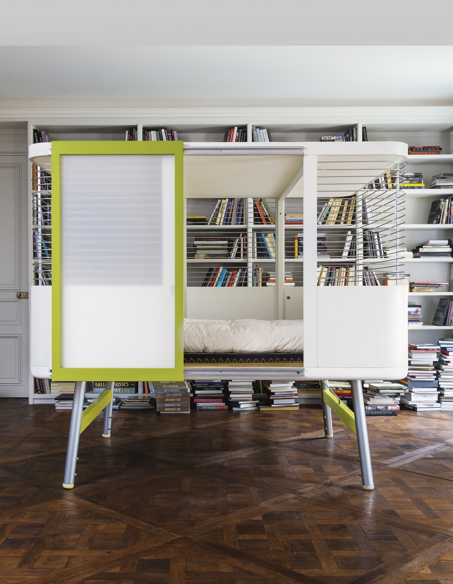 Ronan & Erwan Bouroullec | LIT CLOS (2000) | MutualArt