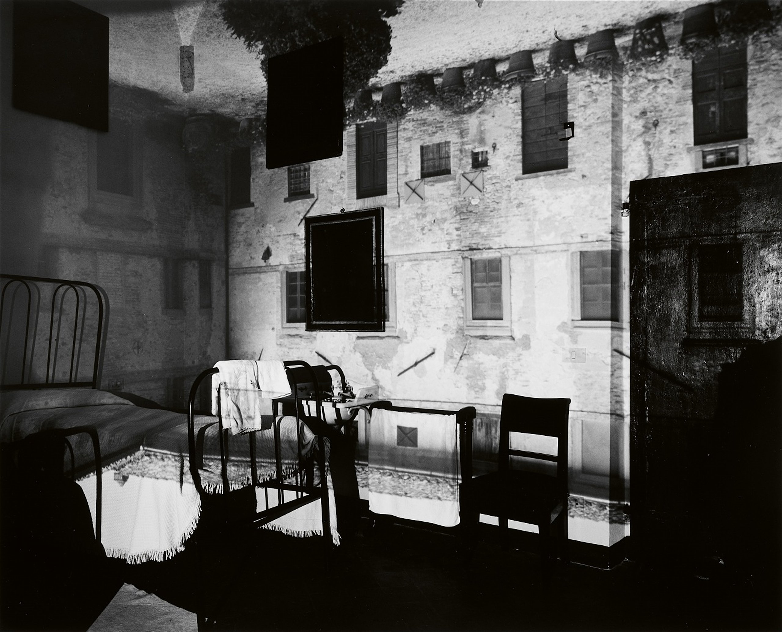 Abelardo Morell | Camera Obscura Image of Castle Courtyard in Bedroom ...