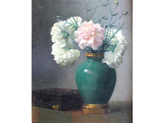 Robert Fernier | A GREEN VASE OF PINK AND WHITE ROSES (1924) | MutualArt
