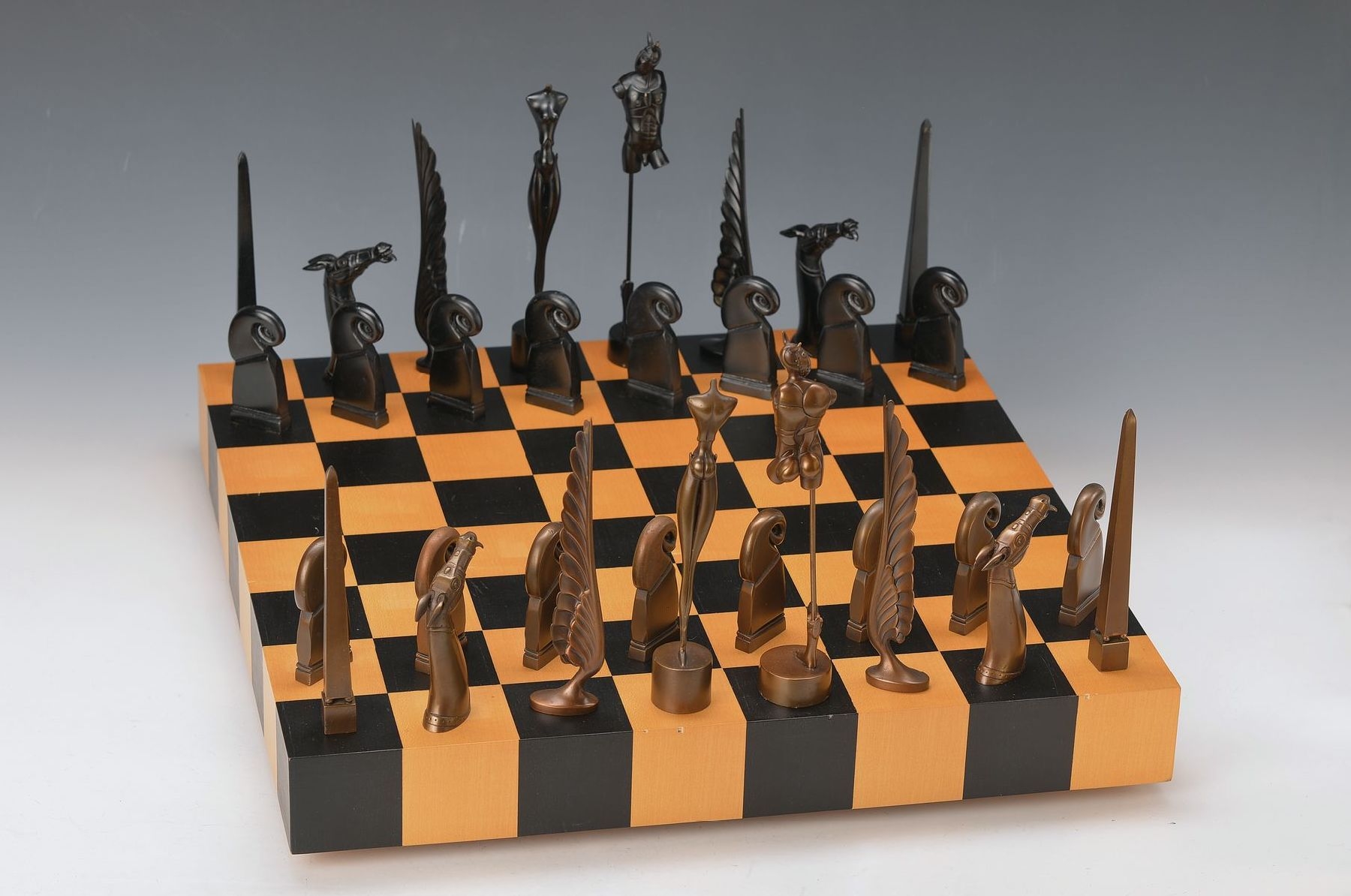 Paul Wunderlich | Chess Game with Board and 32 Chessmen | MutualArt
