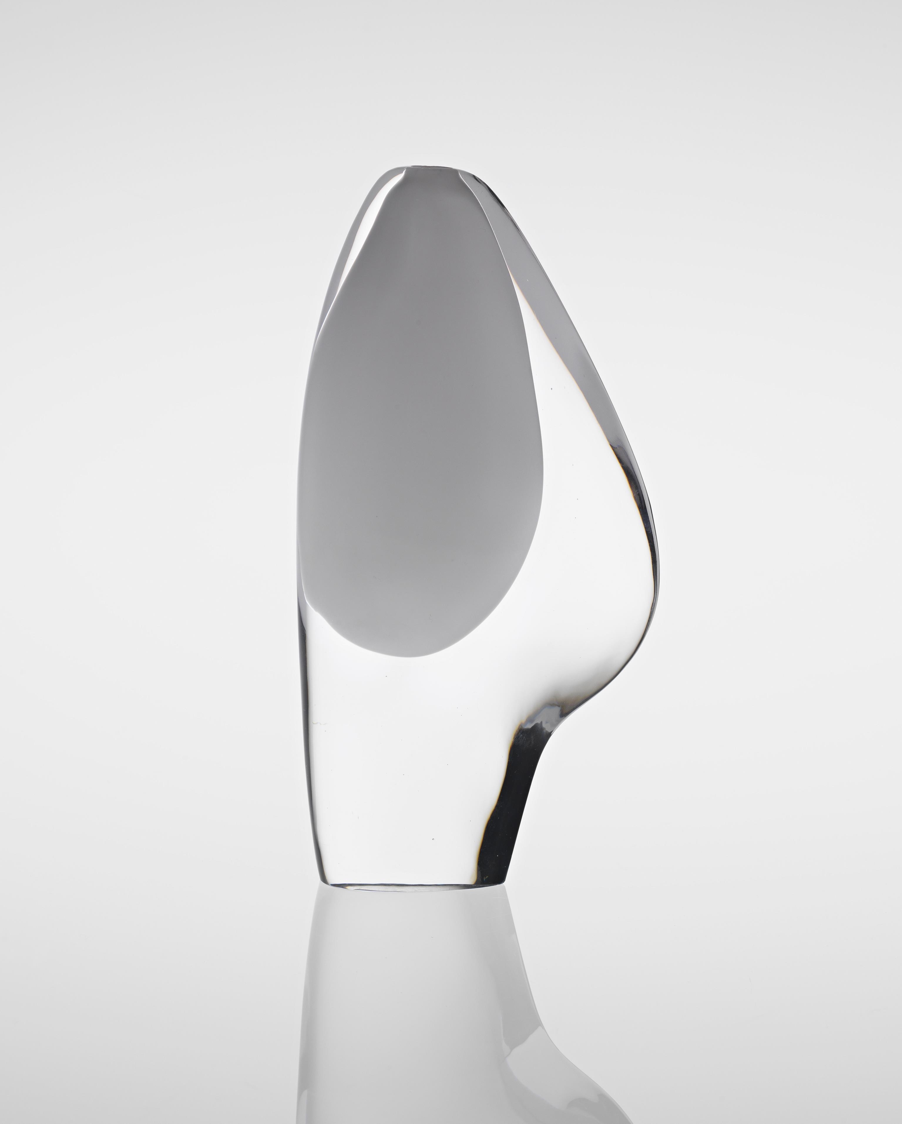 Timo Sarpaneva | 'Lansetti II' vase (Circa 1952) | MutualArt