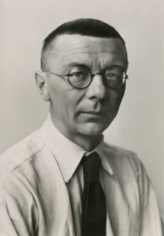 Joost Schmidt | Joost Schmidt et sa femme Hélène Nommé Schmidt, Dessau ...